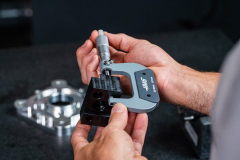 Micrometers: Inside, Outside, Digital & Standard Measuring Tools | Haas ...